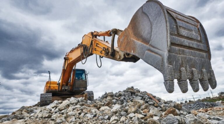 Construction - Eminox